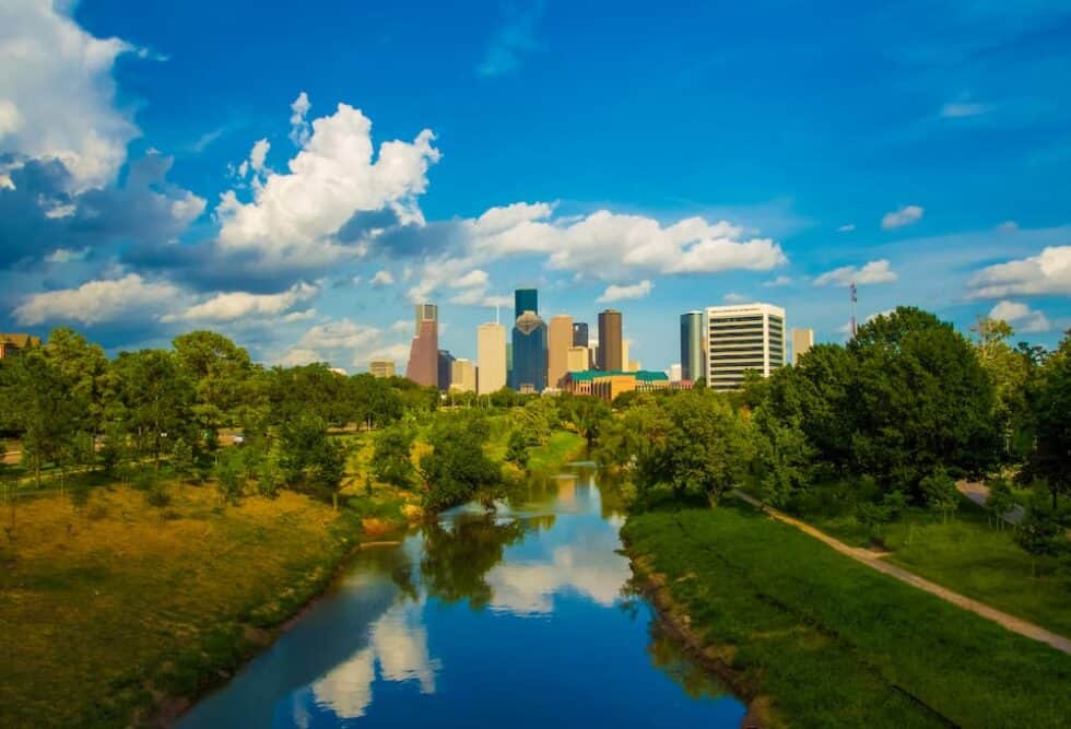 Fun Things to Do in Houston [50 Free Family Activities]