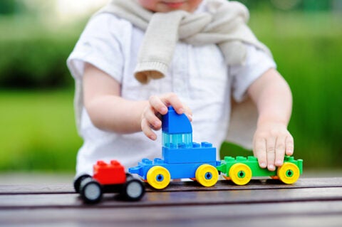Independent Play: What It Is and Why It’s Important for Kids - Begin ...